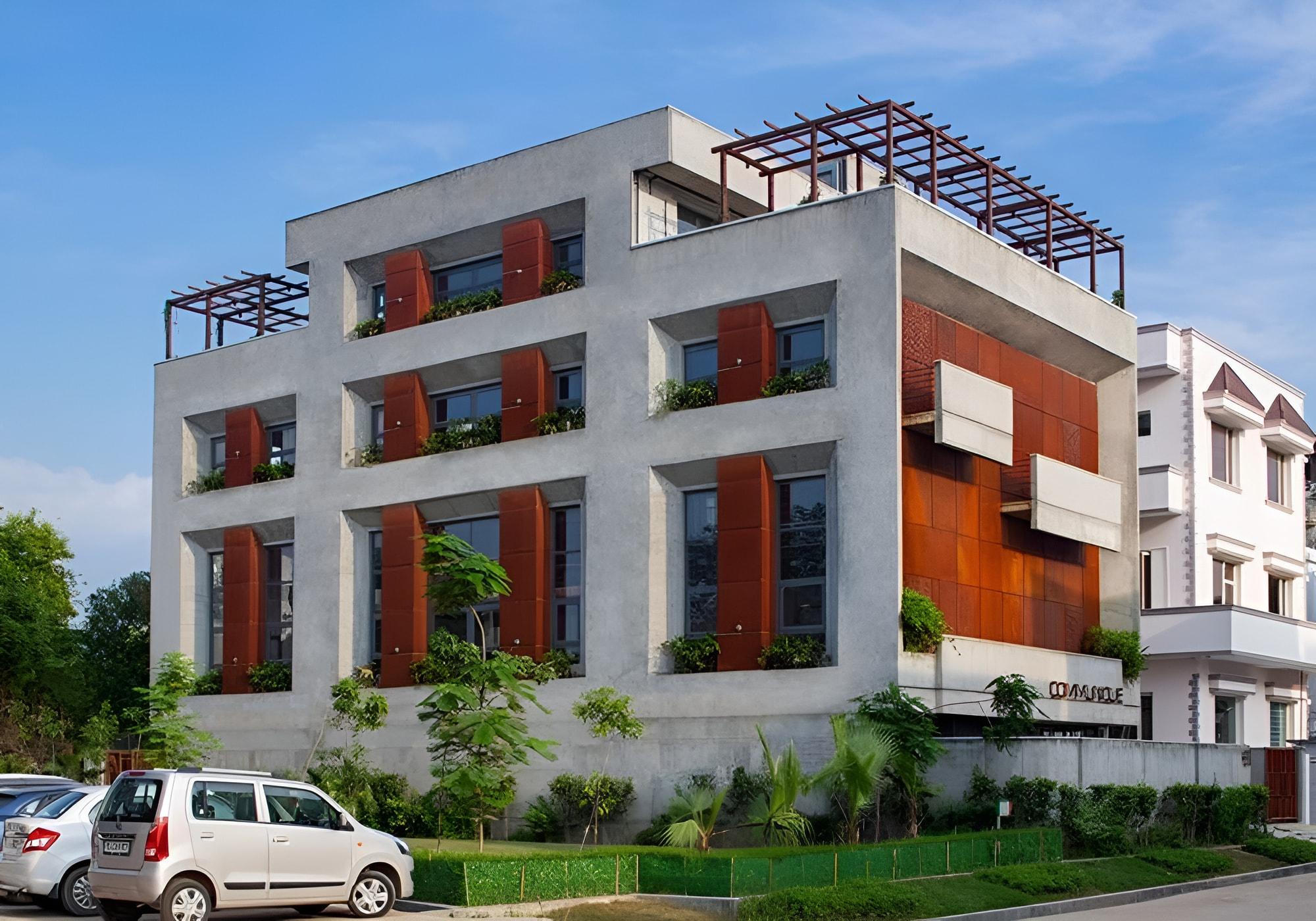 30+ Beautiful, Luxury, and Impressive Office Facade Designs